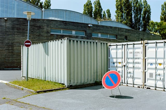 Quantum Cargo Network - Advanced Logistics Solutions